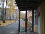 Мемориальная доска. Эвакогоспиталь (ulitsa Pavla Korchagina No:66, Kominternovskiy microdistrict), anıt levhası, anıt taş  Kirov'dan