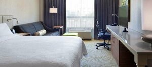 Hilton Garden Inn (Quebec, Montreal, arrondissement de Saint-Laurent), otel  Montreal'dan
