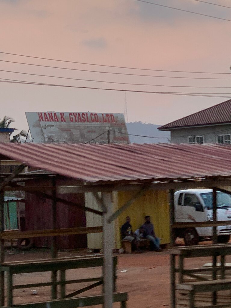Yapı malzemeleri pazarı Nana K Gyasi Co Ltd, Dünya, foto