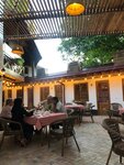 Taverna (Street of 9th of May No:4A), restoran  Taşkent'ten