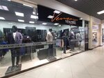 Venzano (Bolshaya Moskovskaya Street No:19А), giyim mağazası  Vladimir'den