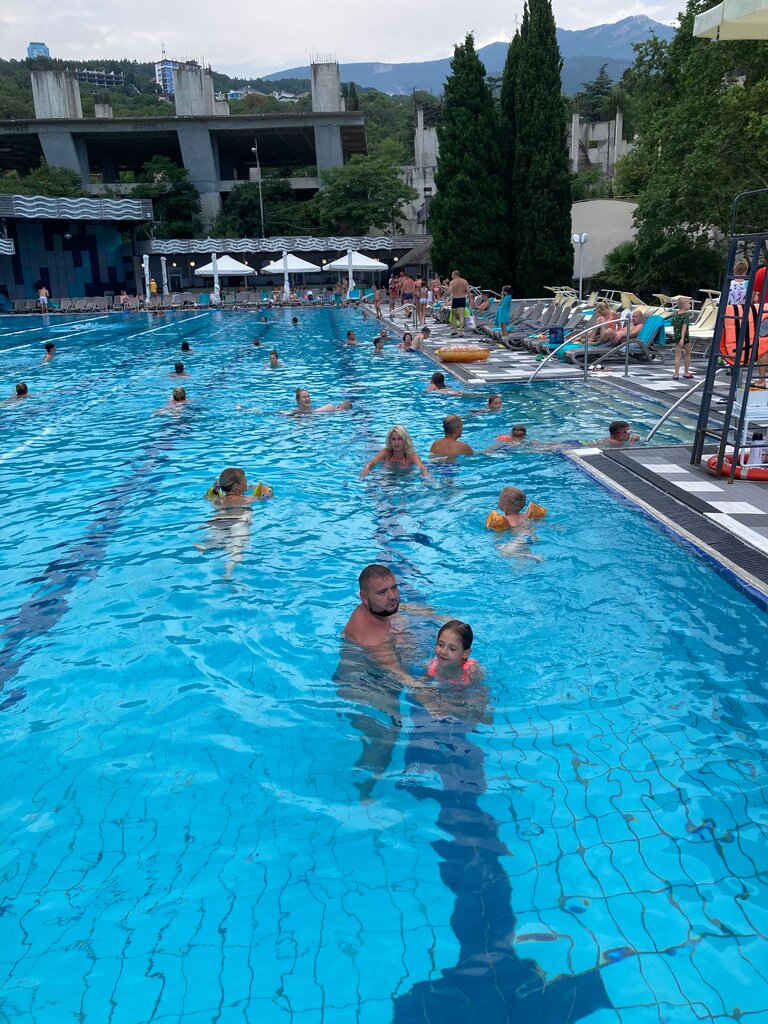 Tatil altyapısı Ялта Интурист, корпус № 4, Kırım Cumhuriyeti, foto