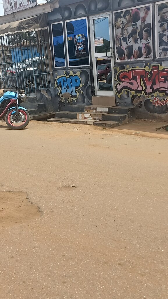 Berberler Top Sivler Grooming, Akra, foto