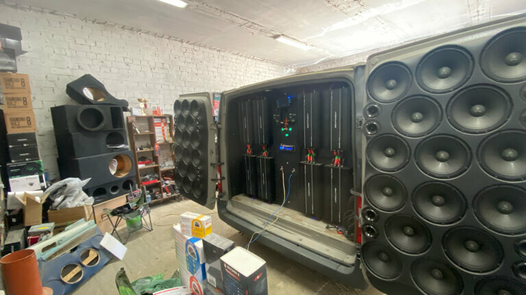 Oto ses sistemleri Garage Industries, Samara, foto