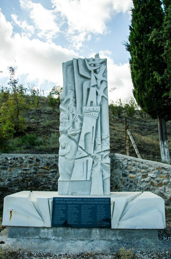 Anıt, heykel Жертвам Алакатских событий 1929-1930 годов, Kırım Cumhuriyeti, foto