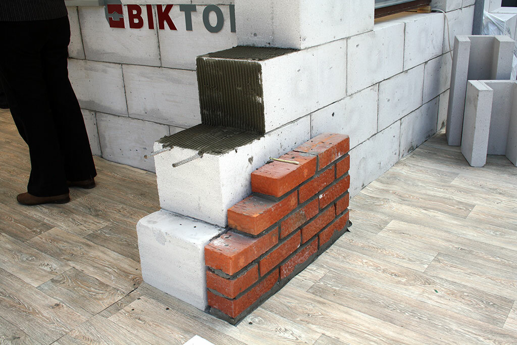 Tuğla firmaları Arsky plant of full-bodied bricks, Kazan, foto