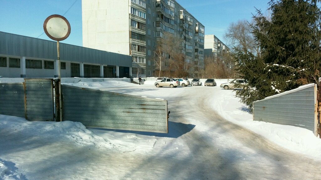 Otoparklar Car park, Omsk, foto
