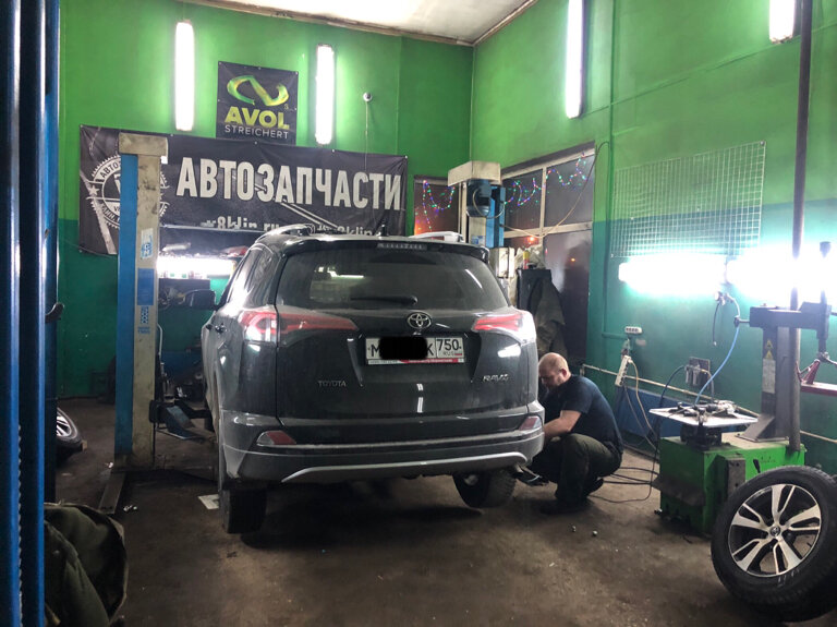 Otomobil servisi Шиномонтаж, Moskova ve Moskovskaya oblastı, foto