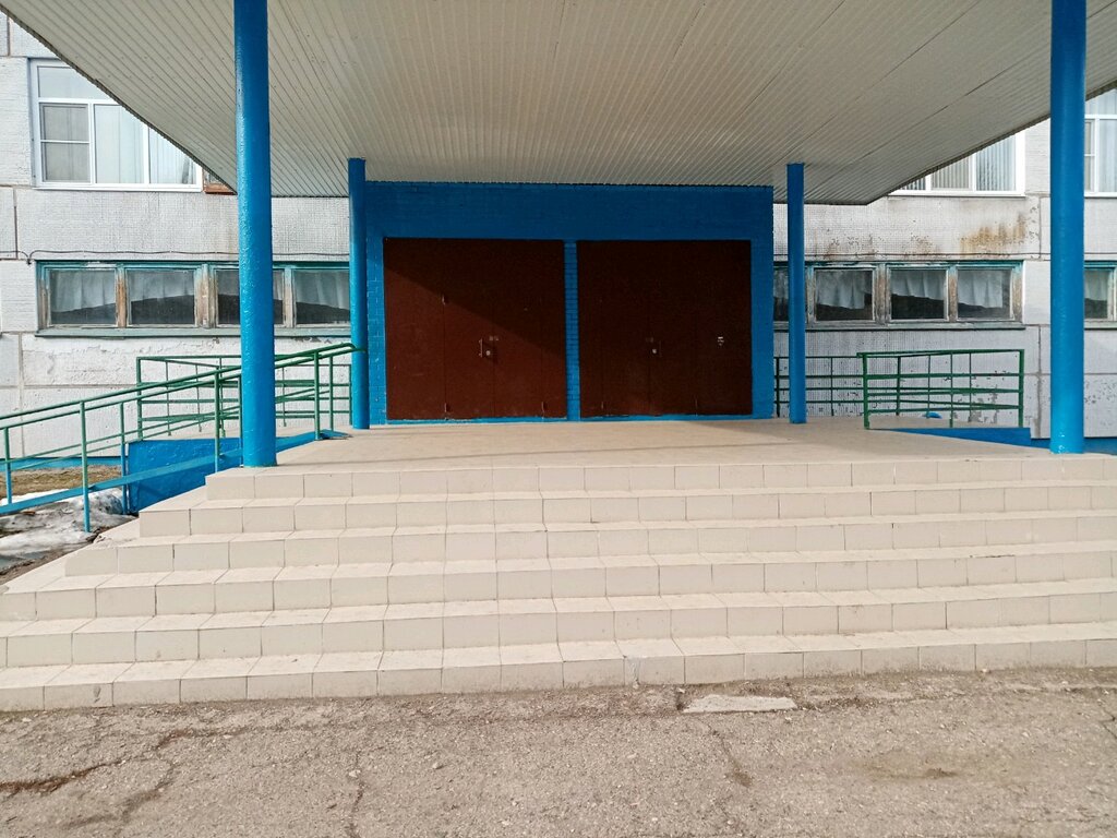Ortaokul Mbou SOSh № 3 g. Cheboksary, Cheboksary, foto