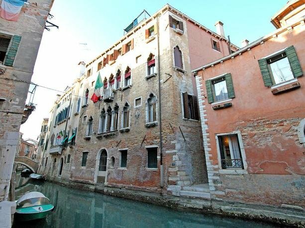 Otel Locazione Turistica Sotoportego Venier, Venedik, foto