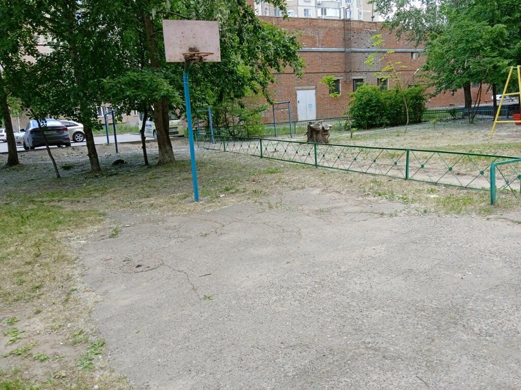 Spor alanı Площадка для баскетбола, Kazan, foto