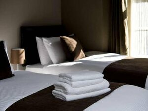 Fairburn Hotel (Scotland, East Ayrshire, Mauchline), otel  Doğu Ayrshire Konseyi'nden