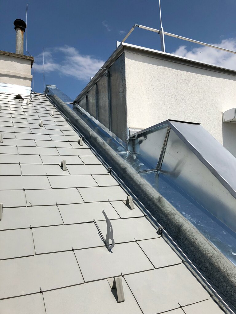 Çatı ve çatı materyalleri Matzner Dachdecker GesmbH, Viyana, foto