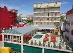 Zolotoy Klen (Blagoveshchenskiy pereulok No:12, selo Vityazevo), otel  Krasnodarski krayından