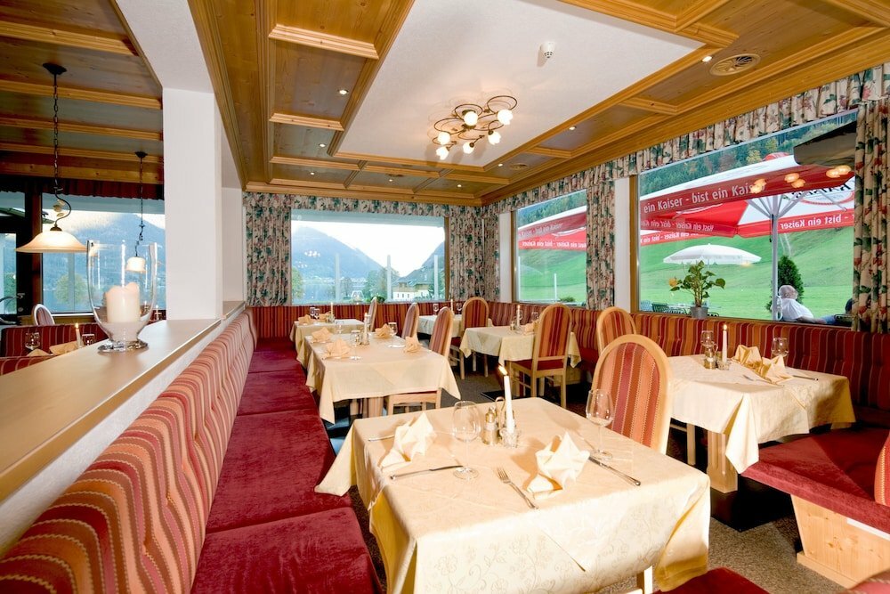 Bar Hotel Bergland, Tirol, foto
