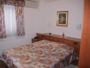 Apartment Sobe Ravbar (Novo Mesto, Novo Mesto), otel  Novo Mesto'dan