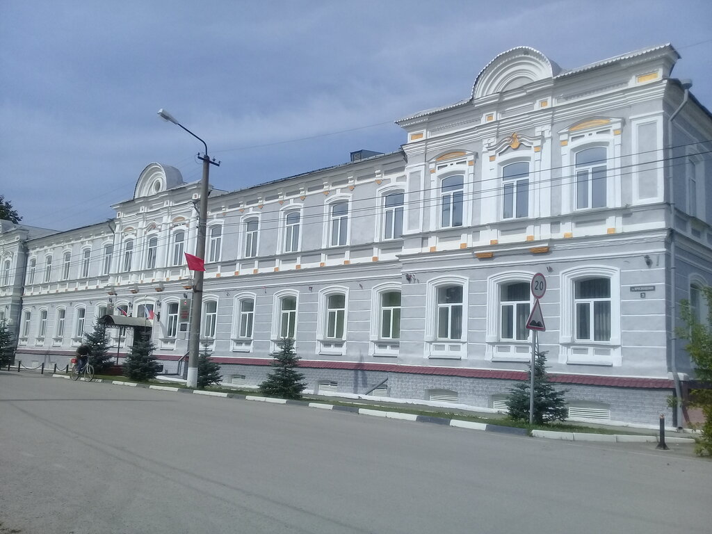 Yüksekokul Kungursky Avtotransportny kolledzh Gou Spo, Kungur, foto