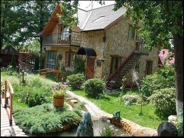 Otel Ptashinyi Rai, Kiev, foto