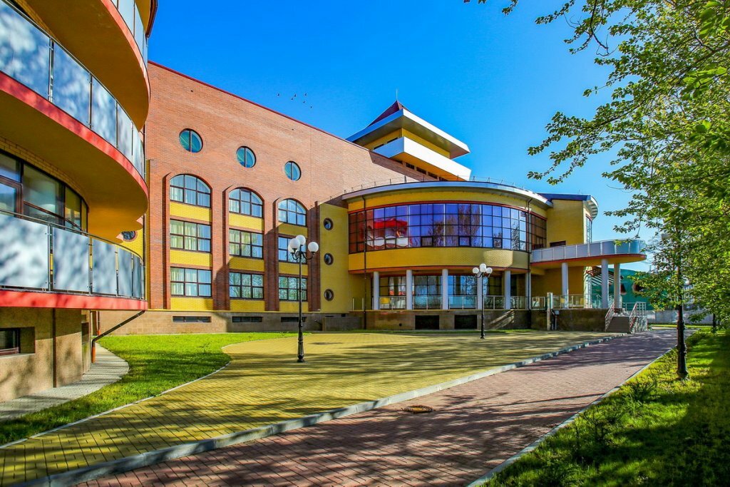 Resort oteller, tesisler Lokomotiv, Zelenogradsk, foto
