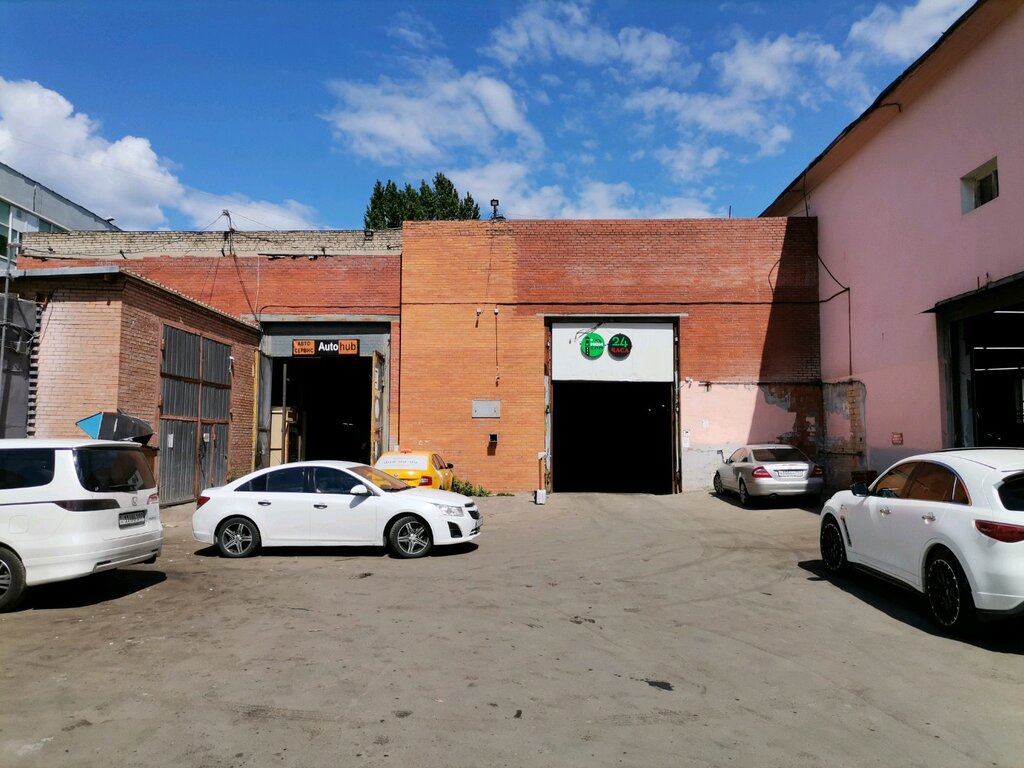 Otomobil servisi AutoHub, Moskova, foto