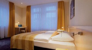 Gästehaus Rohleder (North Rhine-Westphalia, Mettmann, Velbert, Friedrichstraße), otel  Velbert'ten