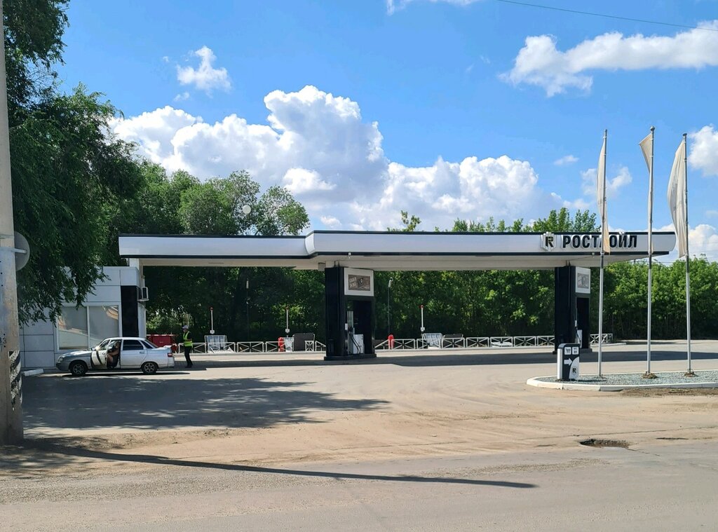 Benzin istasyonu Rostaoil, Orenburg, foto