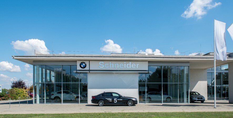 Otomobil satış galerileri BMW Schneider Autóház, Kaposvar, foto