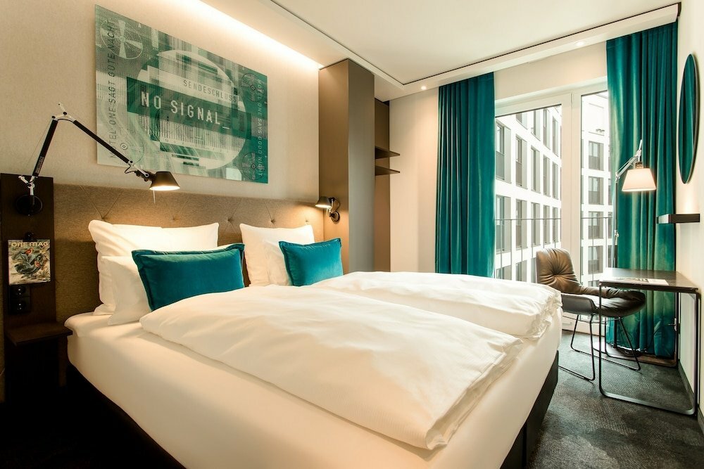 Otel Motel One Köln-Messe, Köln, foto