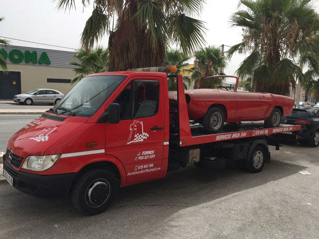 Otomobil servisi Asistencia Torressur, Endülüs, foto