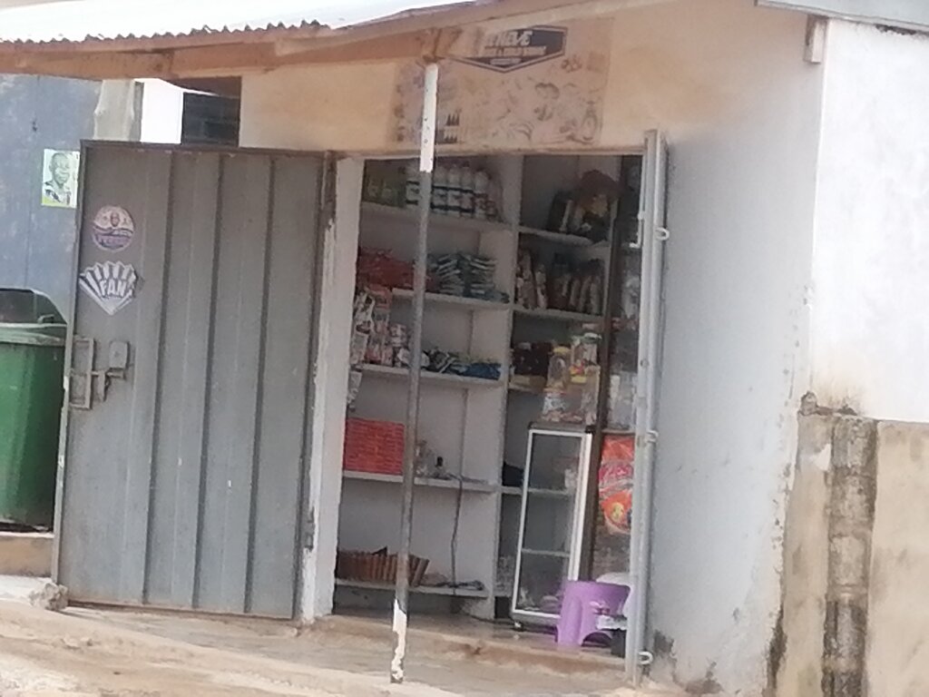 Süpermarket Beneve Pastries And Cold Store, Dünya, foto