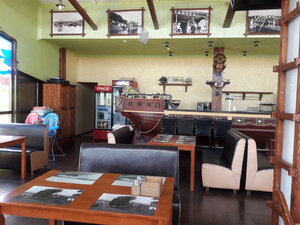 Kafe Parus (Dekabristov Street No:9, Tarusa), kafe  Tarusa'dan