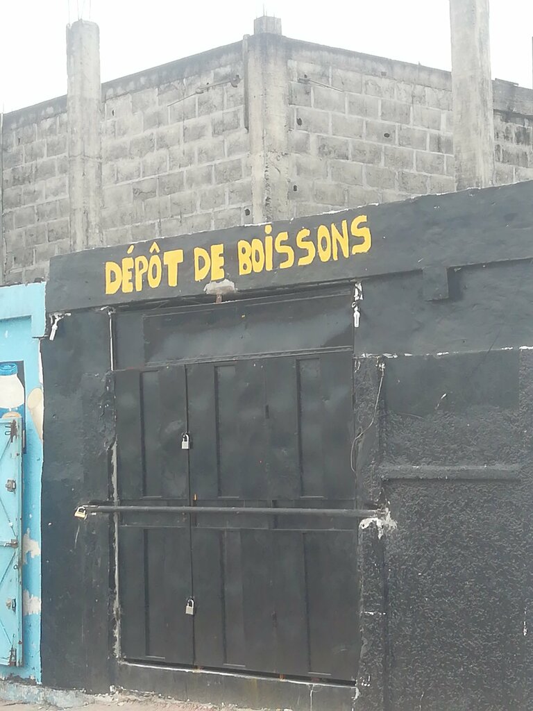 Alkollü içecekler Dépôt De Boissons, Brazzaville, foto