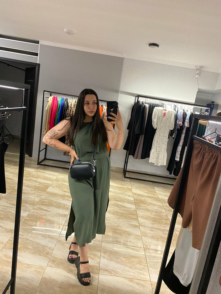 Giyim mağazası Shelli look, Lermontov, foto