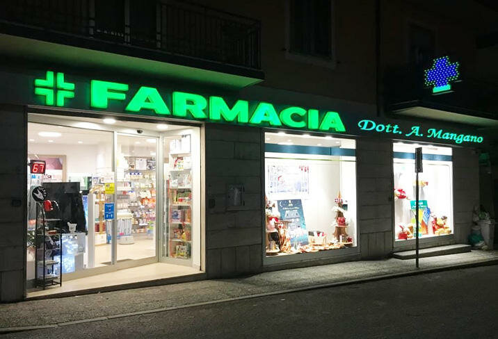 Eczaneler Farmacia Mangano, Calabria, foto