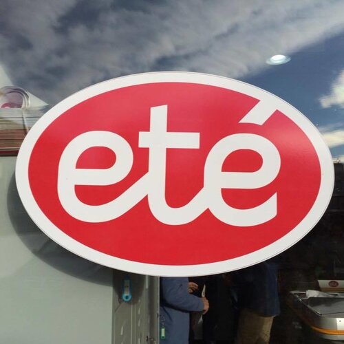 Alışveriş merkezleri Eté, Campania, foto