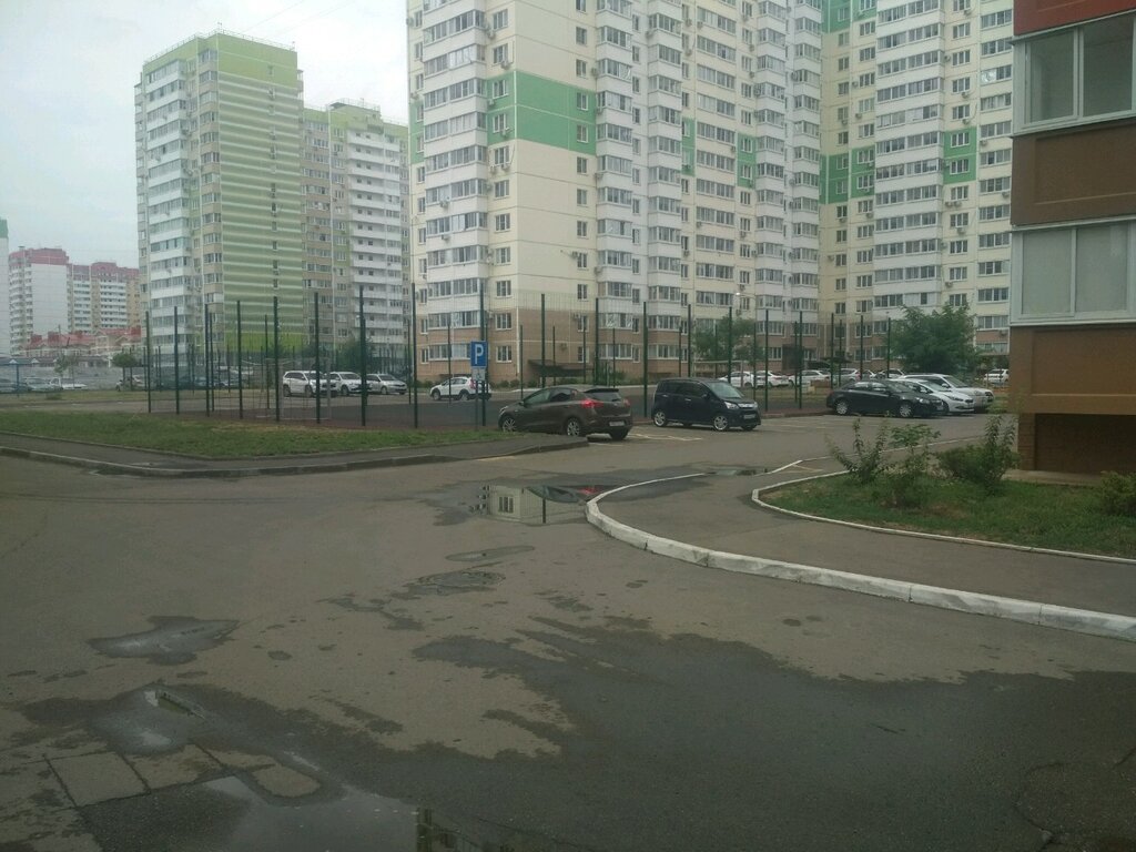 Spor alanı Спортивная площадка, Krasnodar, foto