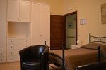 Casa Famiglia per Anziani Monsignor de Maria (Via Genova No:63), huzurevi, bakımevi  Katanya'dan