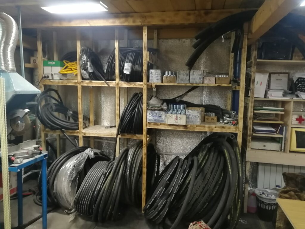 Kollar ve hortumlar GorTechMash, Kaçkanar, foto