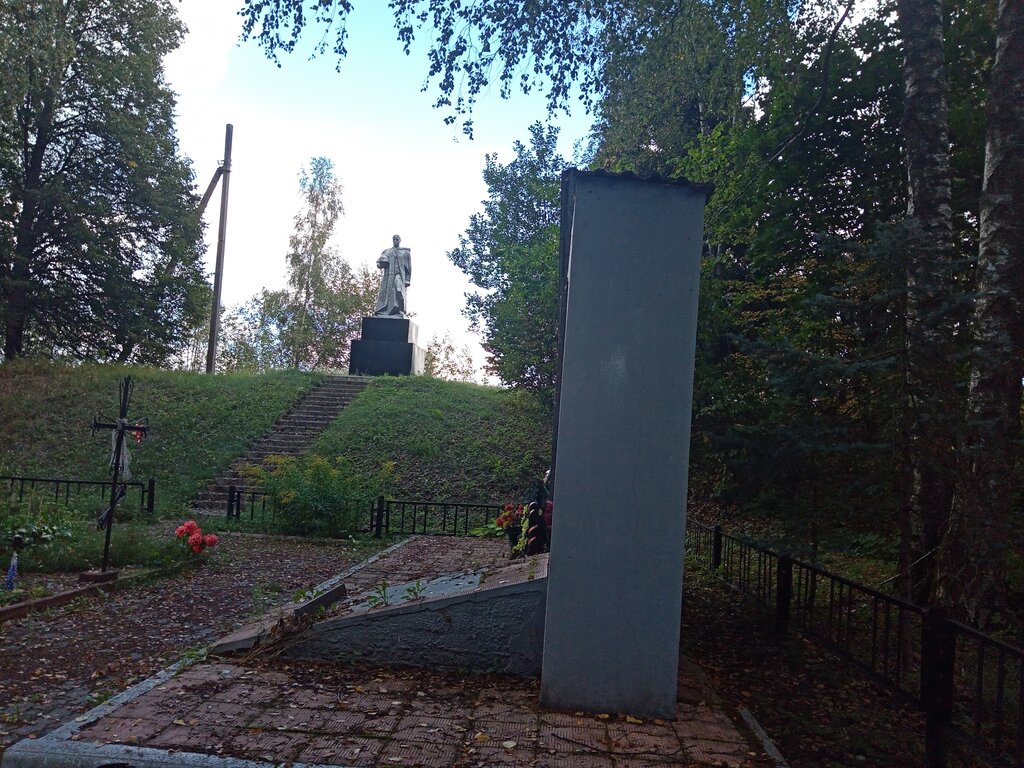 Anıt, heykel Братская могила, Brianskaya oblastı, foto