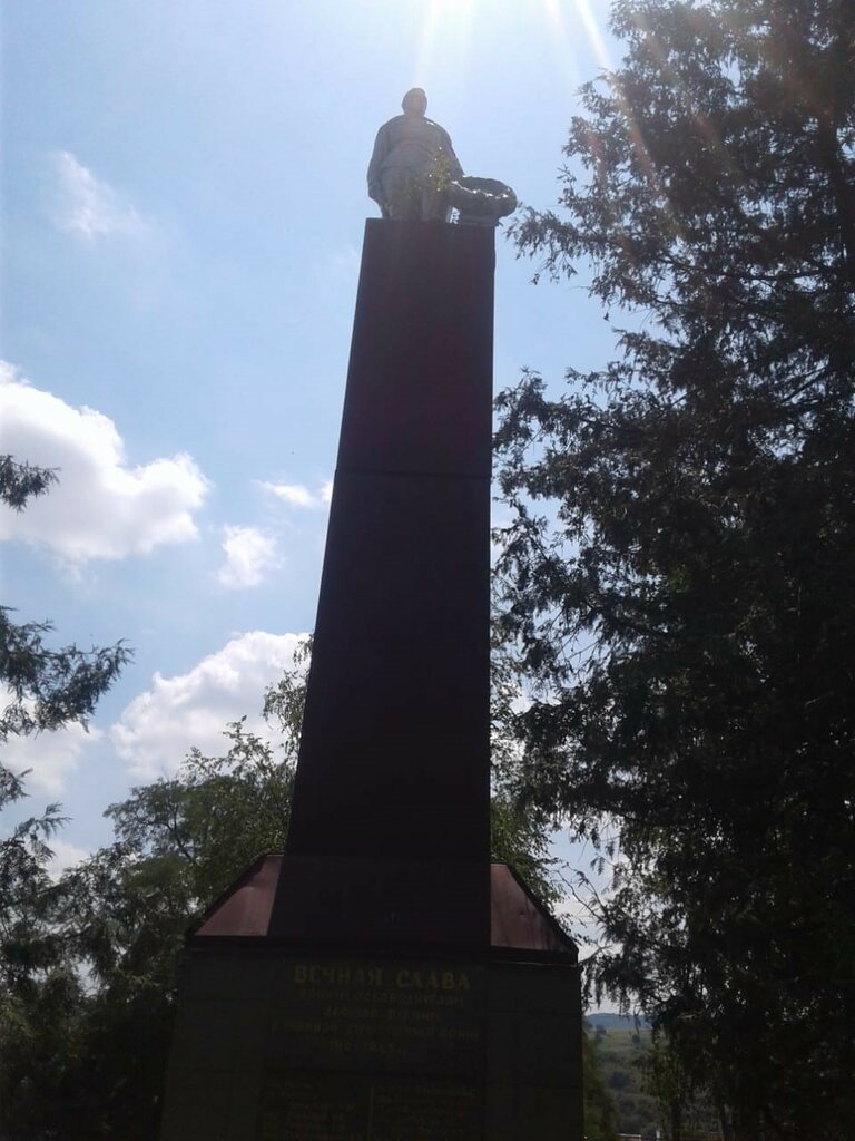 Anıt, heykel Братская могила, Kabardino‑Balkarya, foto