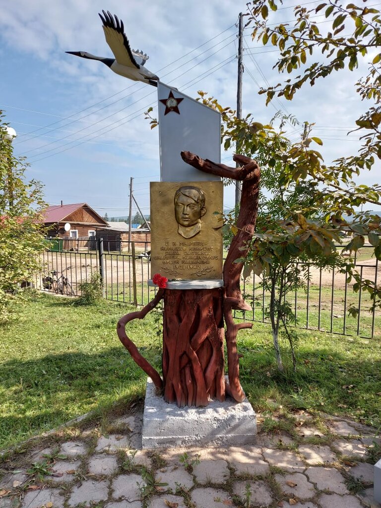 Anıt, heykel Снайпер Егор Мыреев, Saha Cumhuriyeti (Yakutistan), foto