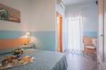Hotel Al Ponte (Piedmont, Provincia di Torino, Collegno, Via Latina, 109), otel  Lignano Sabbiadoro'dan