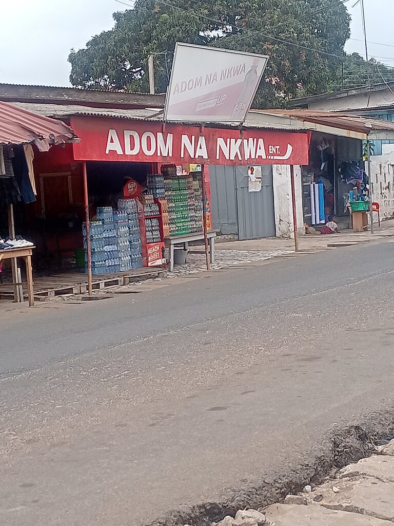 Market Adom na nkwa enterprise, Akra, foto