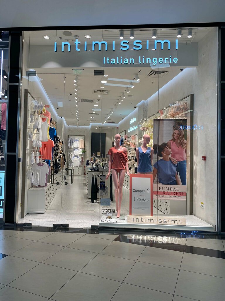 Giyim mağazası Intimissimi Uomo, Constantsa, foto