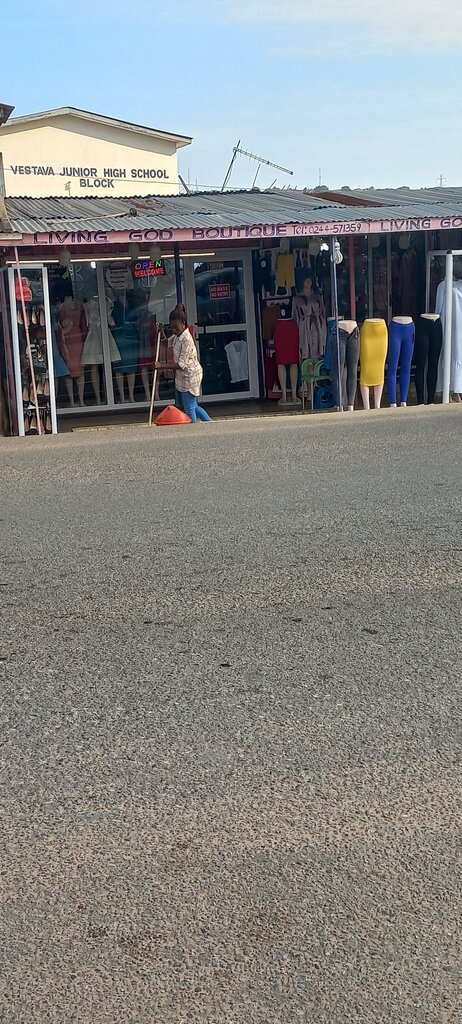 Giyim mağazası Living God boutique, Dünya, foto