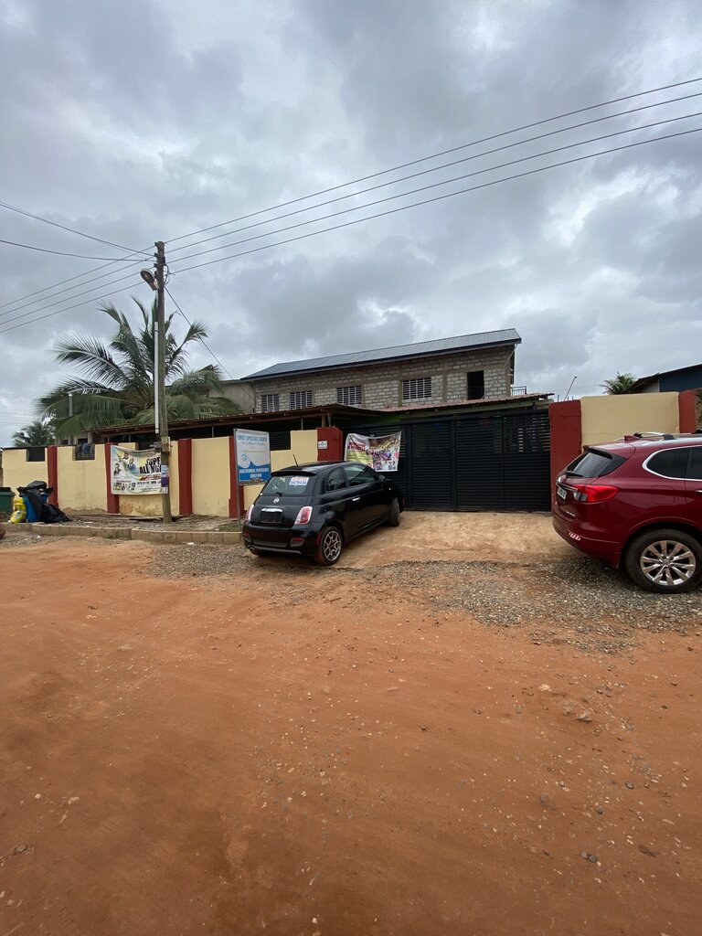 Ortaokul Adorable Montessori, Dünya, foto