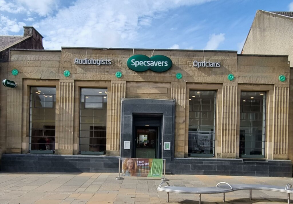 Giyim mağazası Specsavers Opticians and Audiologists - Bellshill, İskoçya, foto