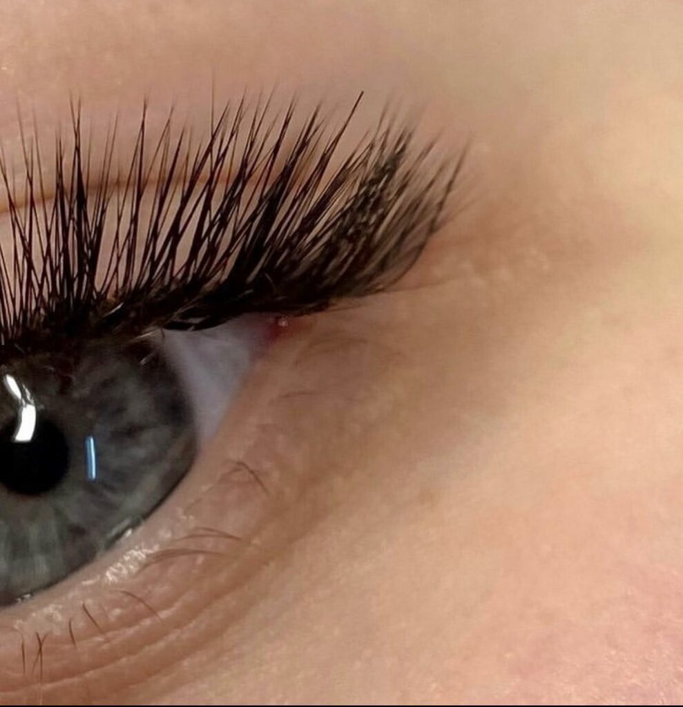 Kaş ve kirpik salonu Studio Lash and Brow by Alina Shevhenko, Hantı‑Mansi, foto