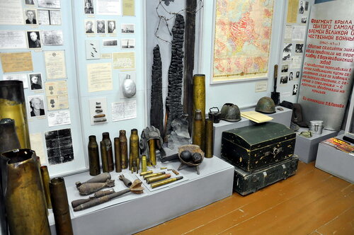 Müzeler ve sanat galerileri Верх-Нейвинский муниципальный историко-краеведческий музей, Sverdlovskaya oblastı, foto