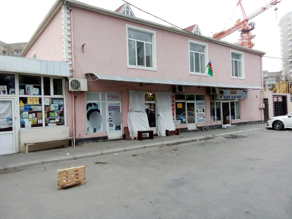 Berberler Barbershop 106, Bakü, foto